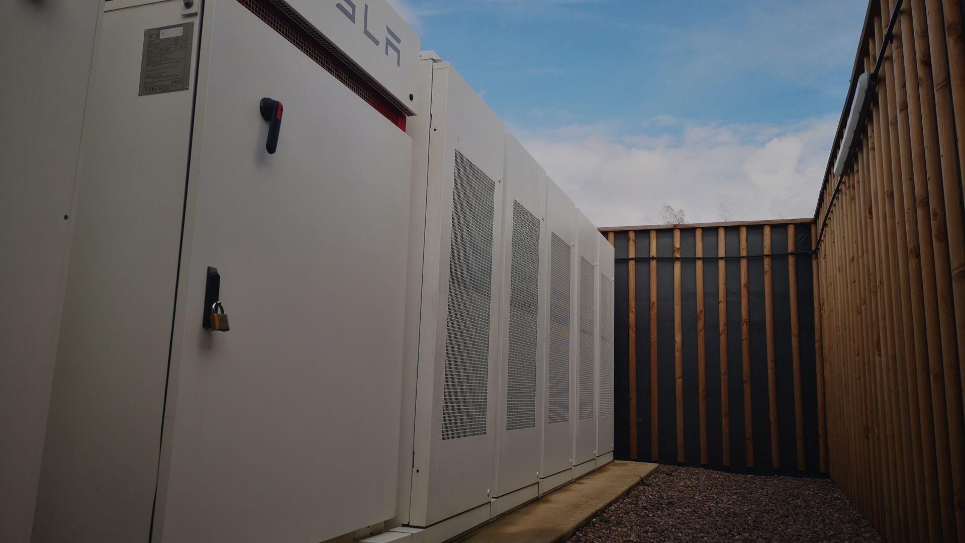 Commercial Battery Storage Solution for Solar PV | EvoEnergy