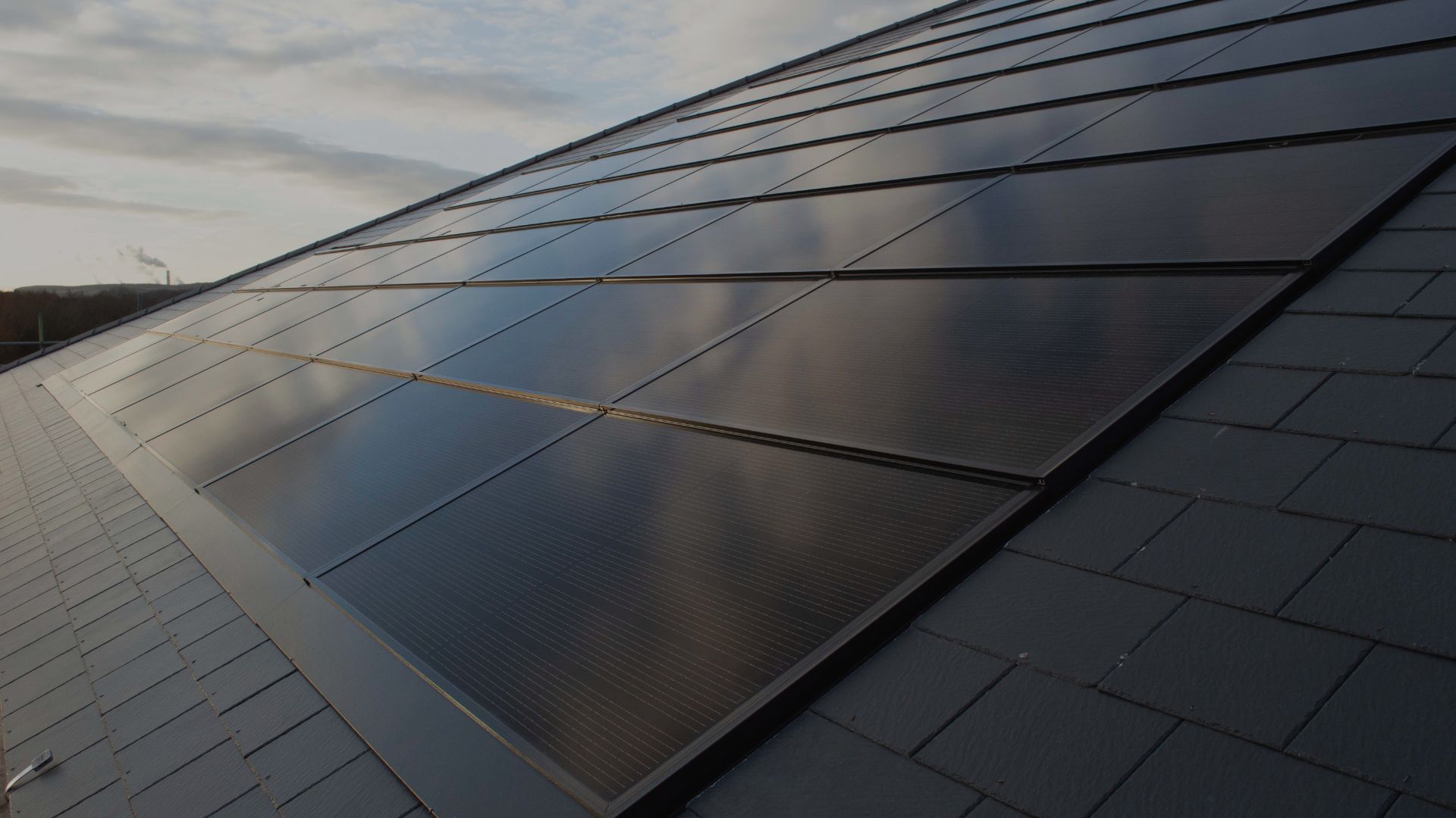 Integrated Solar Panels: The Smart Choice for Modern Energy Management